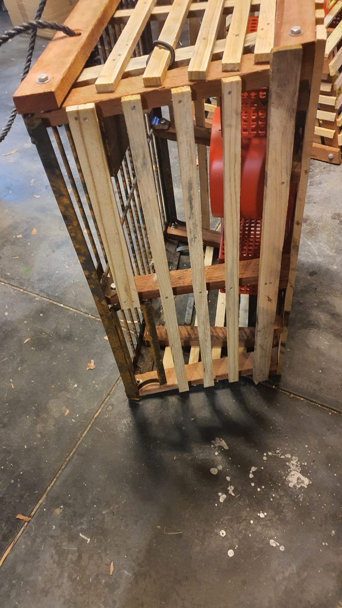 Cray Pots - West Coast Camping and Fishing