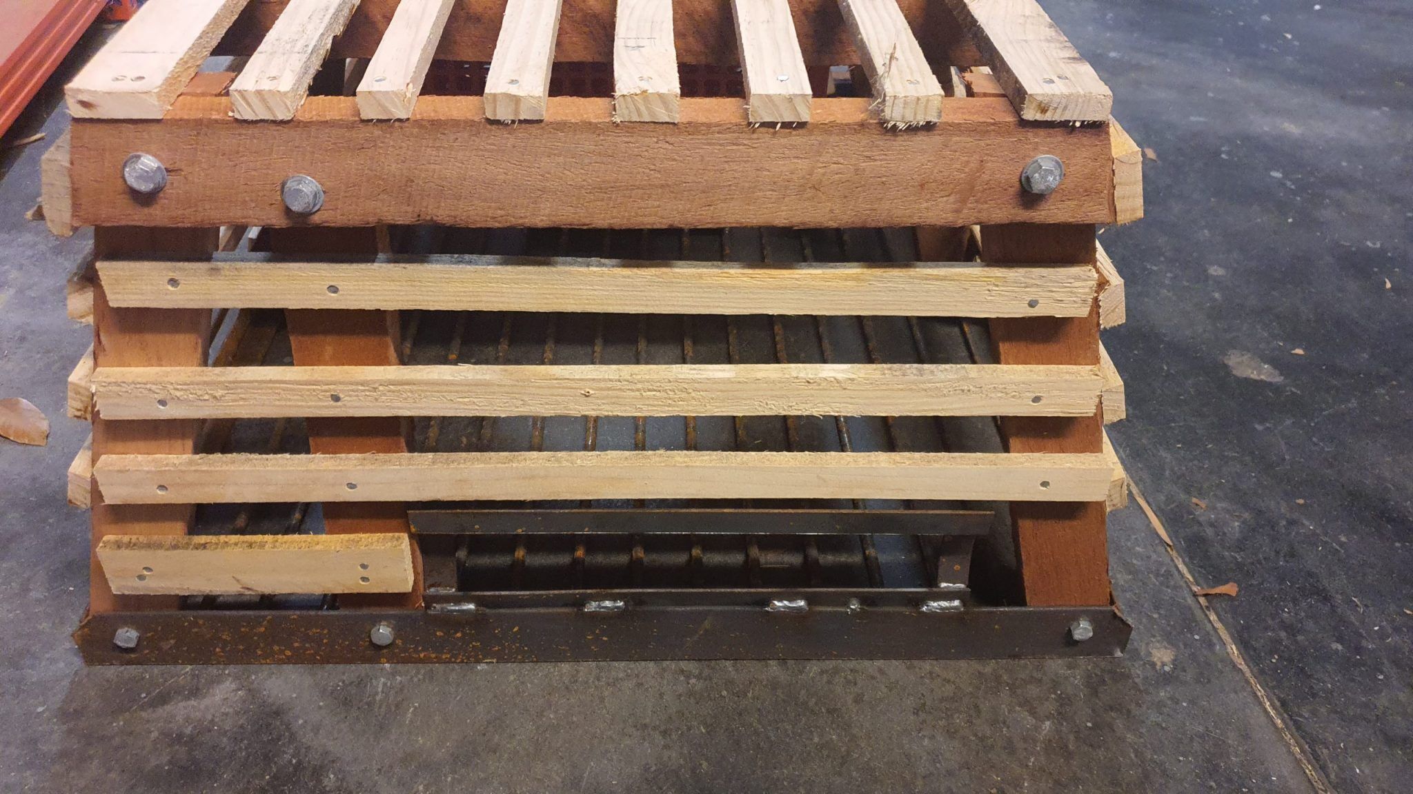 Cray Pots - West Coast Camping and Fishing